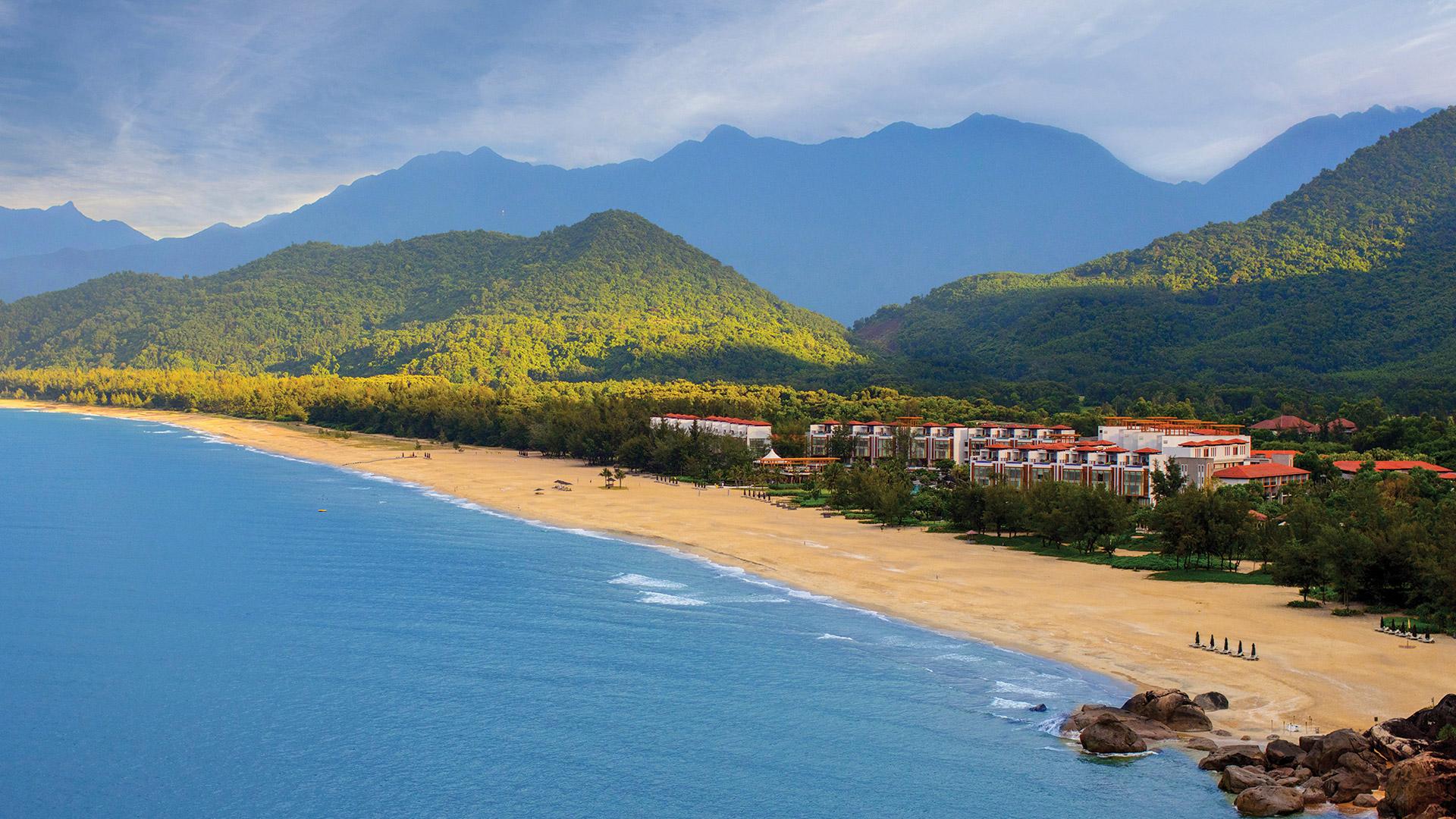 Beach Resort Near Hue & Danang | Angsana Lăng Cô Resort