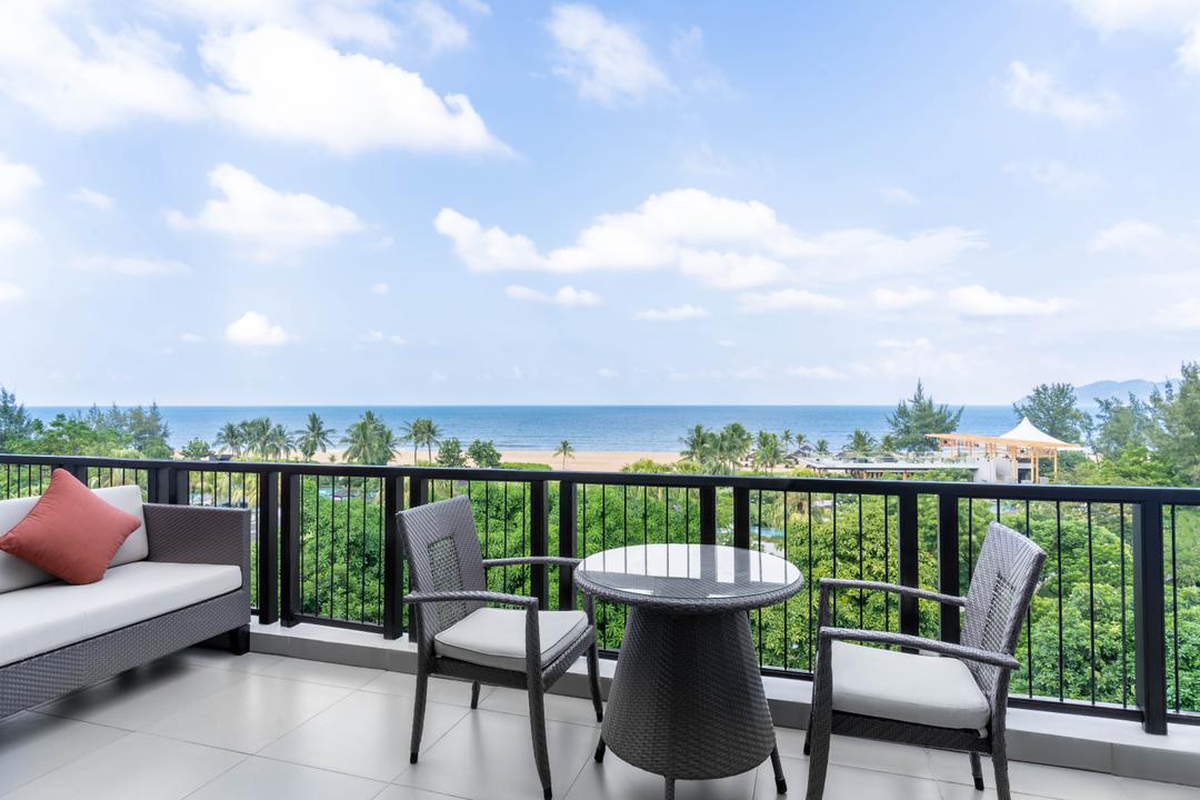 Seaview Balcony King Grand | Angsana Lăng Cô Resort