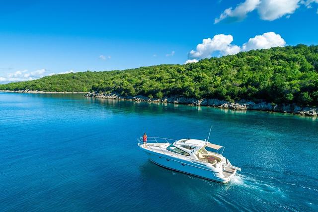 Luxury Yacht Experiences | Angsana Corfu Resort & Spa