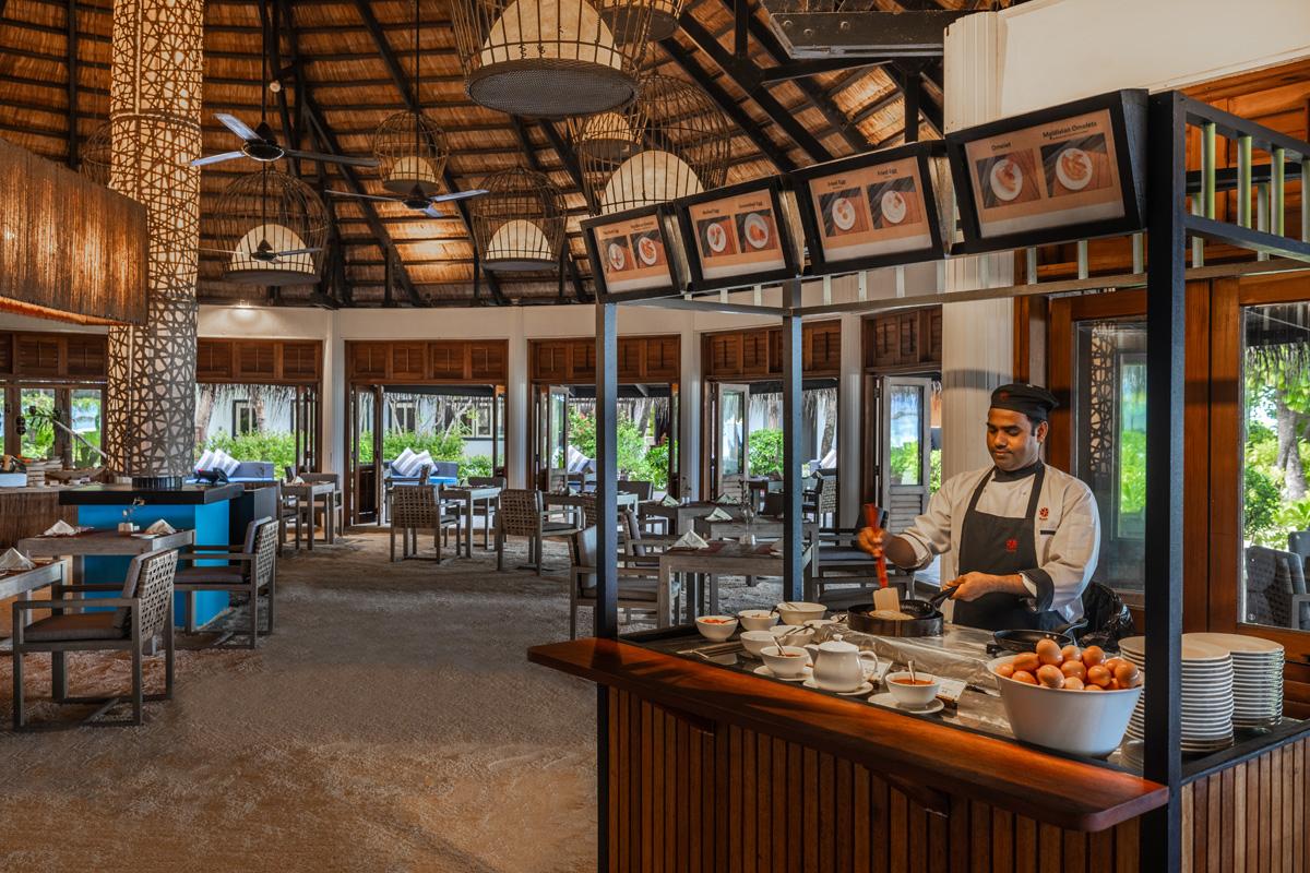 Kaani Restaurant | Angsana Velavaru Resort Maldives
