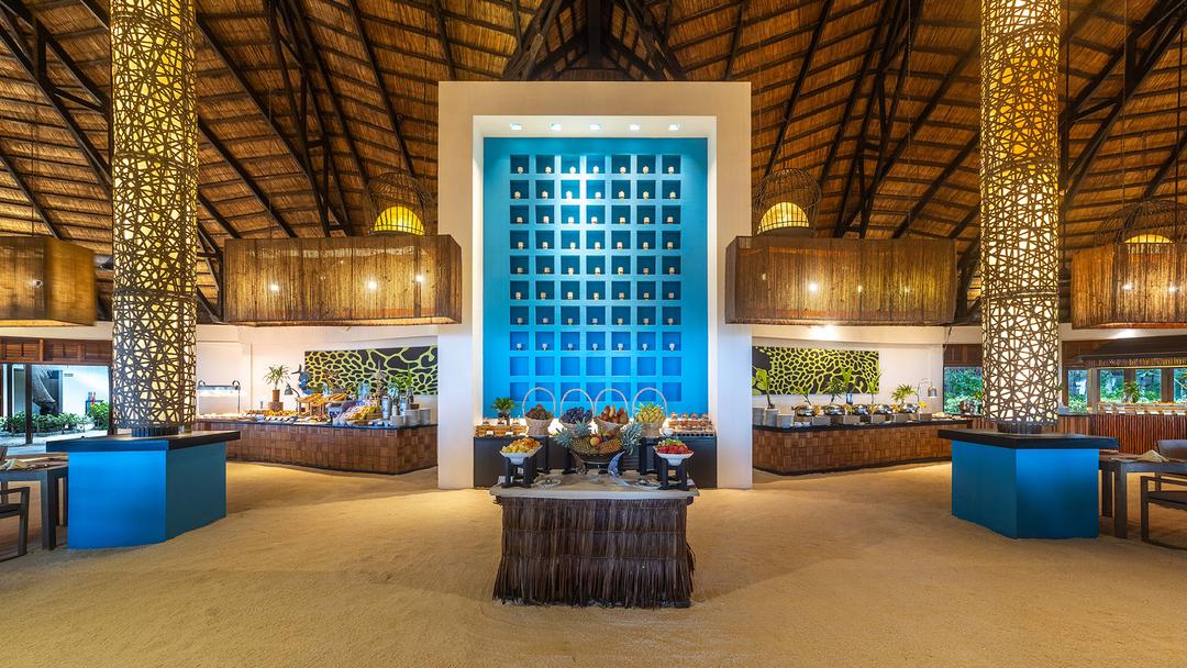 Kaani Restaurant | Angsana Velavaru Resort Maldives